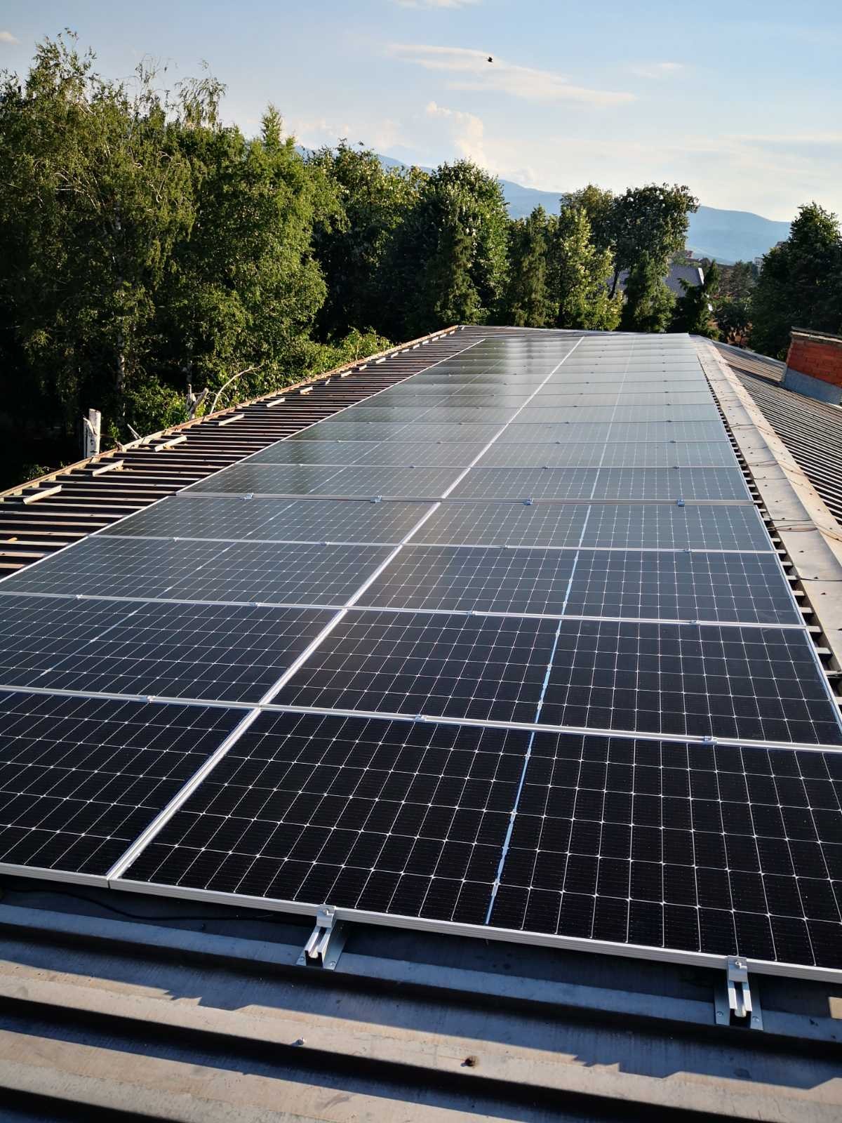 Partnerski program za ugradnju solarnih panela – Solarni paneli Srbija